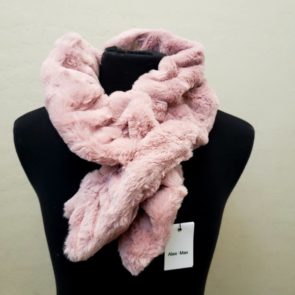 Alex Max | Accessories | Alex Max Neck Warmer | Poshmark